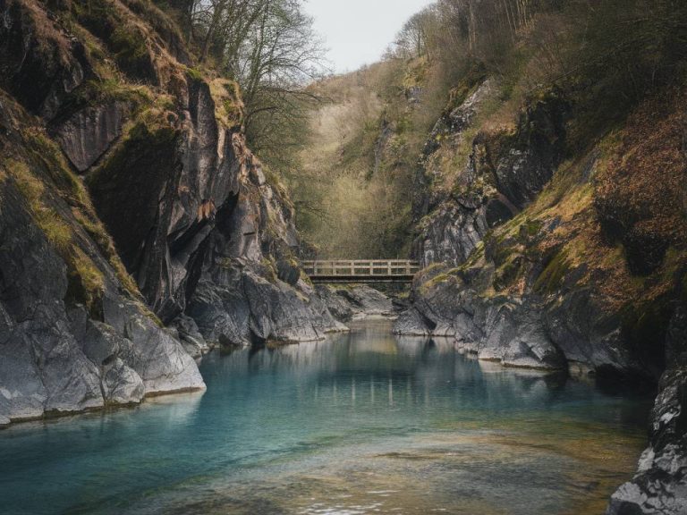 gorge du Corong : un site naturel sauvage au cœur de la Bretagne