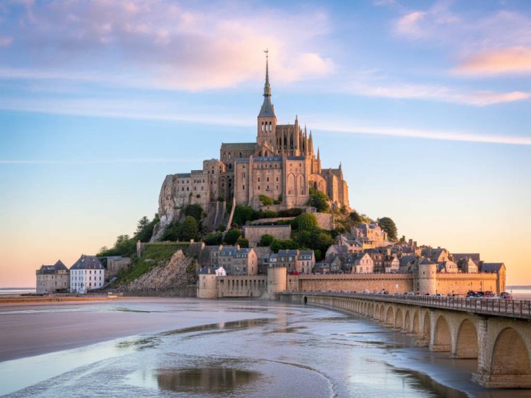 Le mont saint michel bretagne : visite du joyau entre ciel et mer